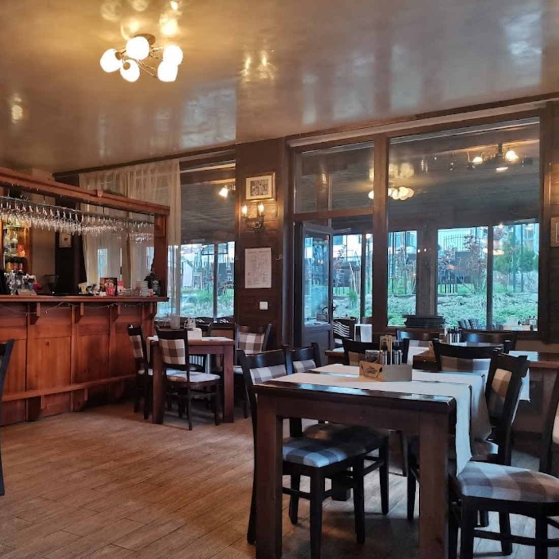 4 Directions Family Restaurant – globalnomadpass